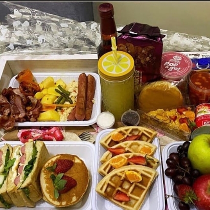 Breakfast food tray - Smoothiekingandmore | Flutterwave Store